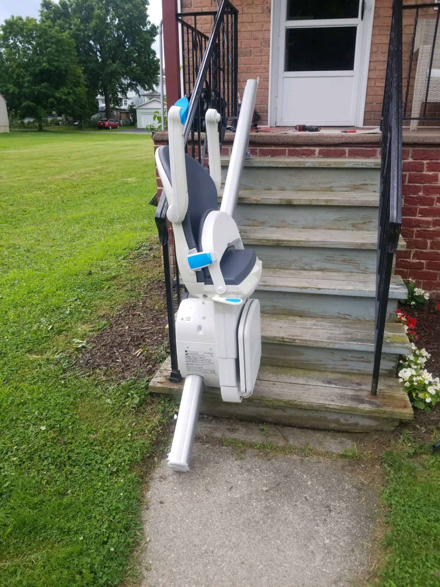 Outdoor Residential Home Stair Lifts for Exterior Access - Stair Chair ...